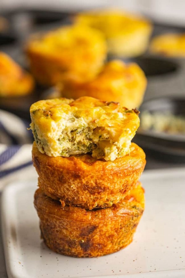 Broccoli Cheddar Crustless Quiche - A Saucy Kitchen