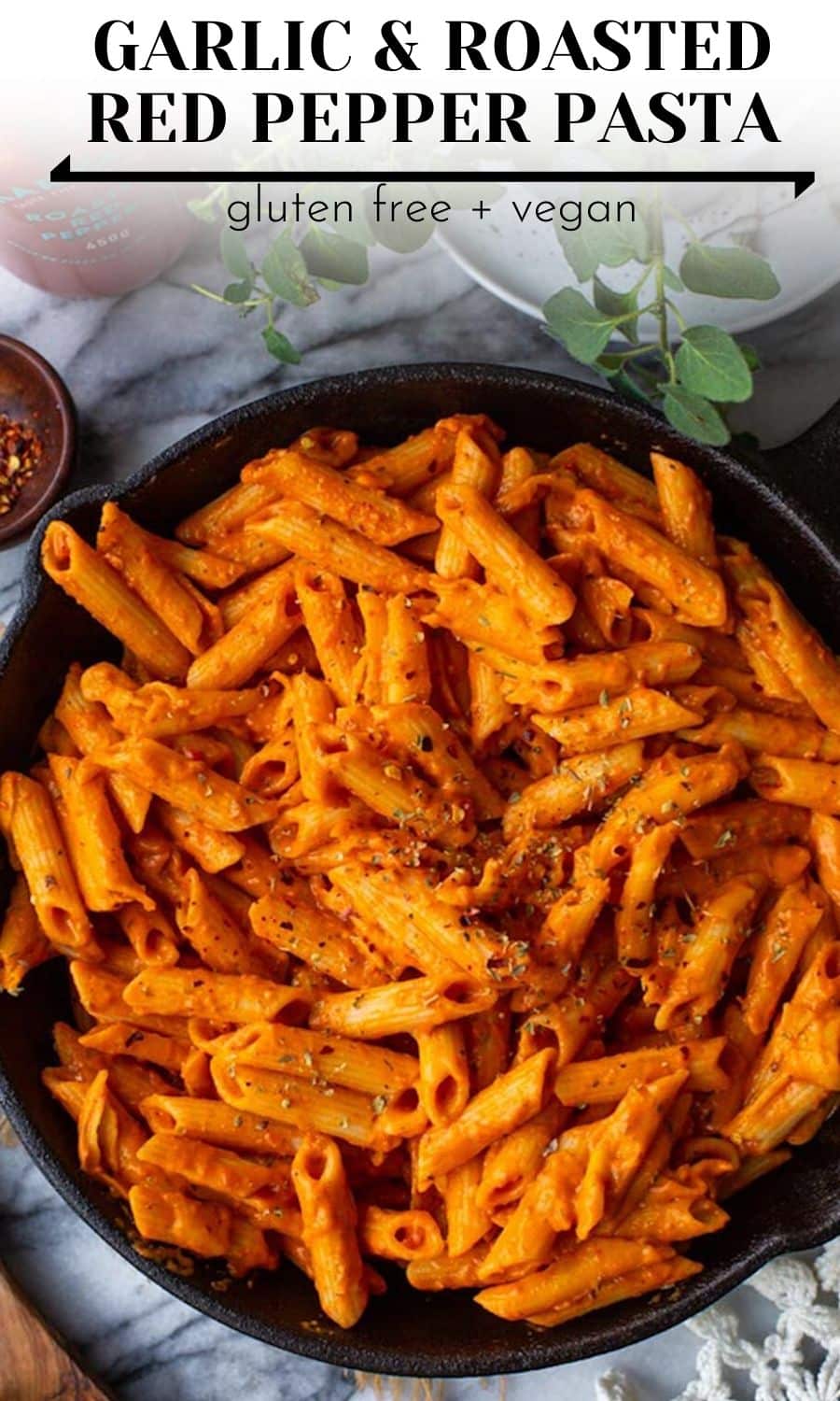 Velvety Garlic & Roasted Red Pepper Pasta - A Saucy Kitchen